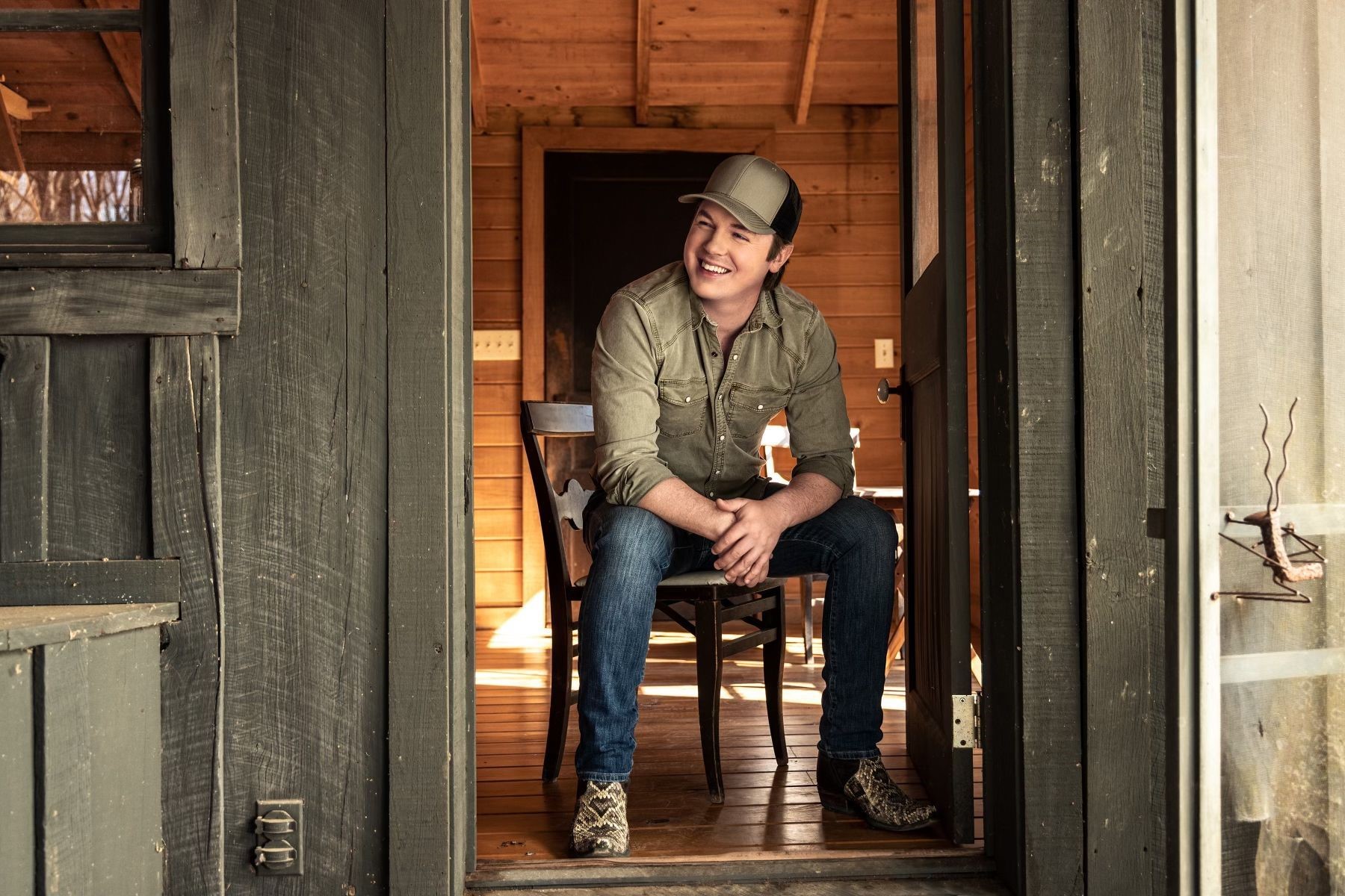 JAKE OWEN ADDS FALL LEG TO THE UP THERE DOWN HERE TOUR - TENN TEXAS