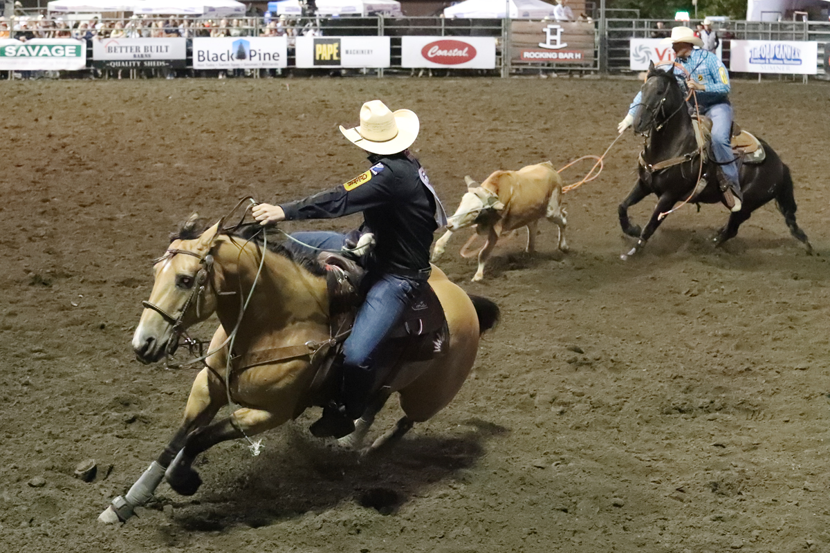 DRAMA UNFOLDS AT FIRST PERFORMANCE OF PUYALLUP RODEO - TENN TEXAS