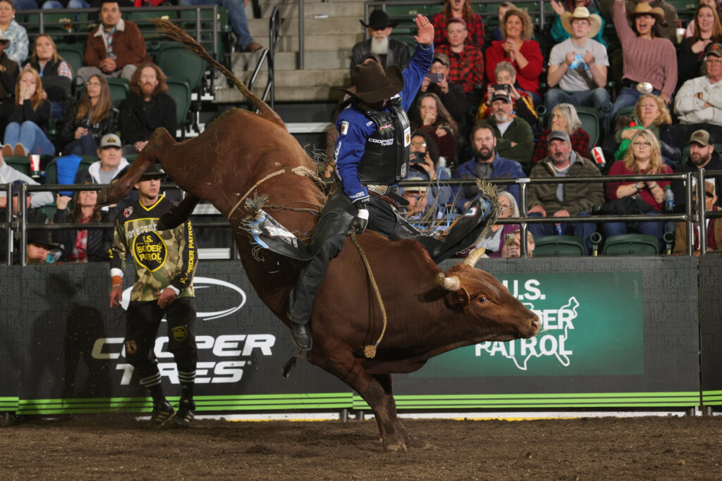 EDUARDO APARECIDO CAPTURES WALK-OFF WIN AT PBR GREAT NORTHWEST INVITATIONAL IN EVERETT WITH 91 ...