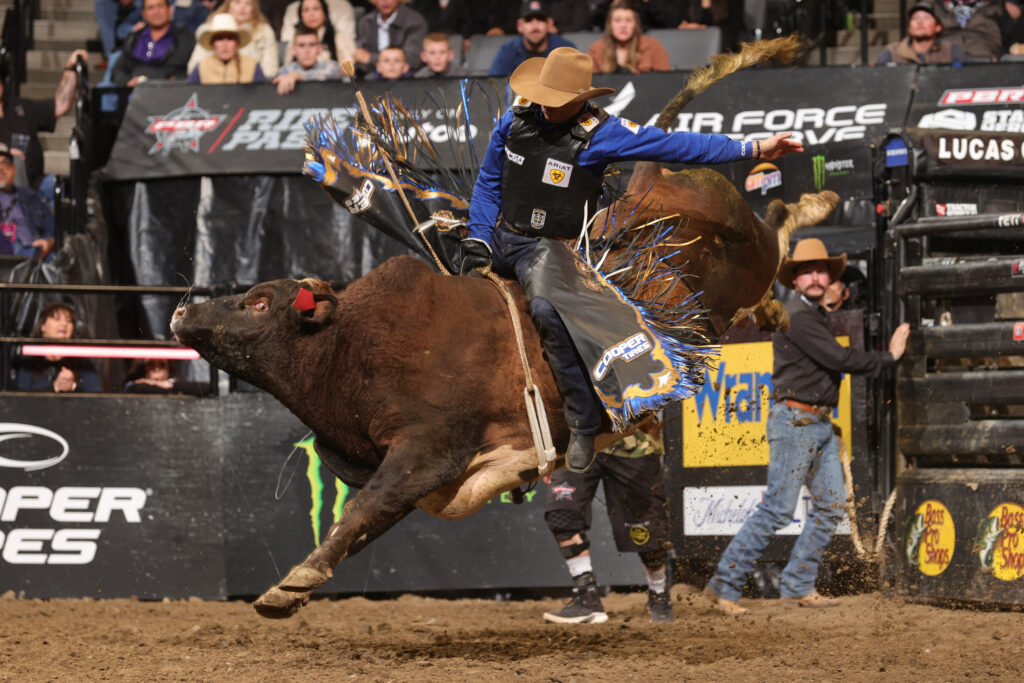 EDUARDO APARECIDO SECURES ROUND 2 WIN AT SACRAMENTO'S PBR WRANGLER LONG ...