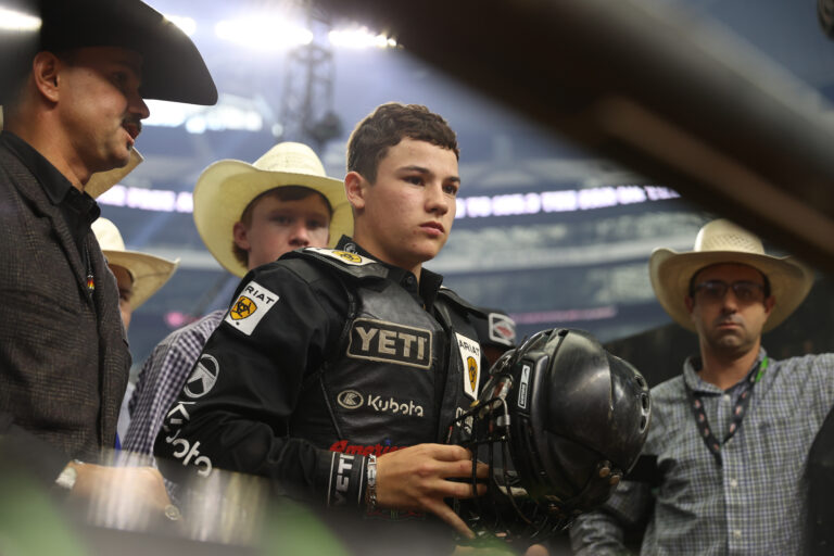 CASSIO DIAS CROWNED 2024 PBR WORLD CHAMPION AND ROOKIE OF THE YEAR, WHILE SAGE KIMZEY WINS 2024 ...