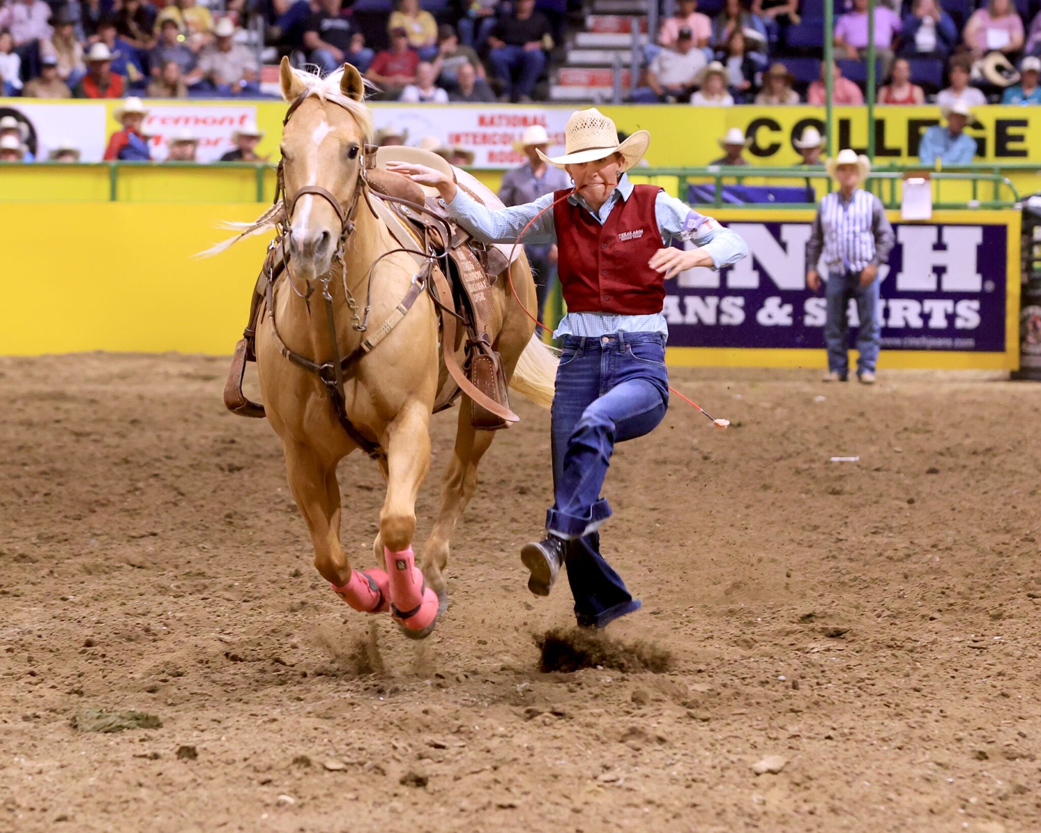 RICHARDS SETS PACE, EYES CHAMPIONSHIPS AT COLLEGE NATIONAL FINALS RODEO ...