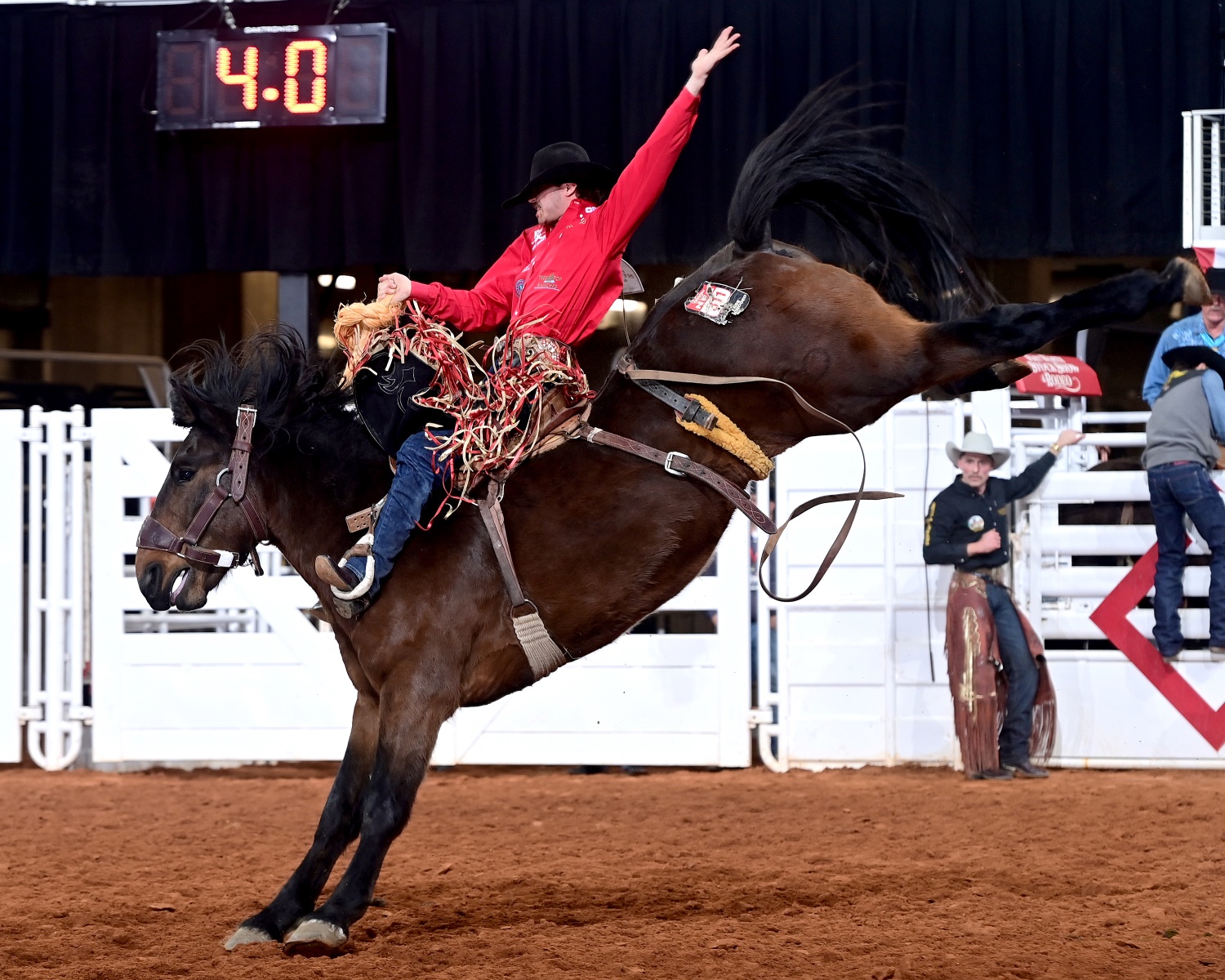 BRACKET 1 WINNERS ADVANCE AT FORT WORTH'S PRORODEO TOURNAMENT - TENN ...